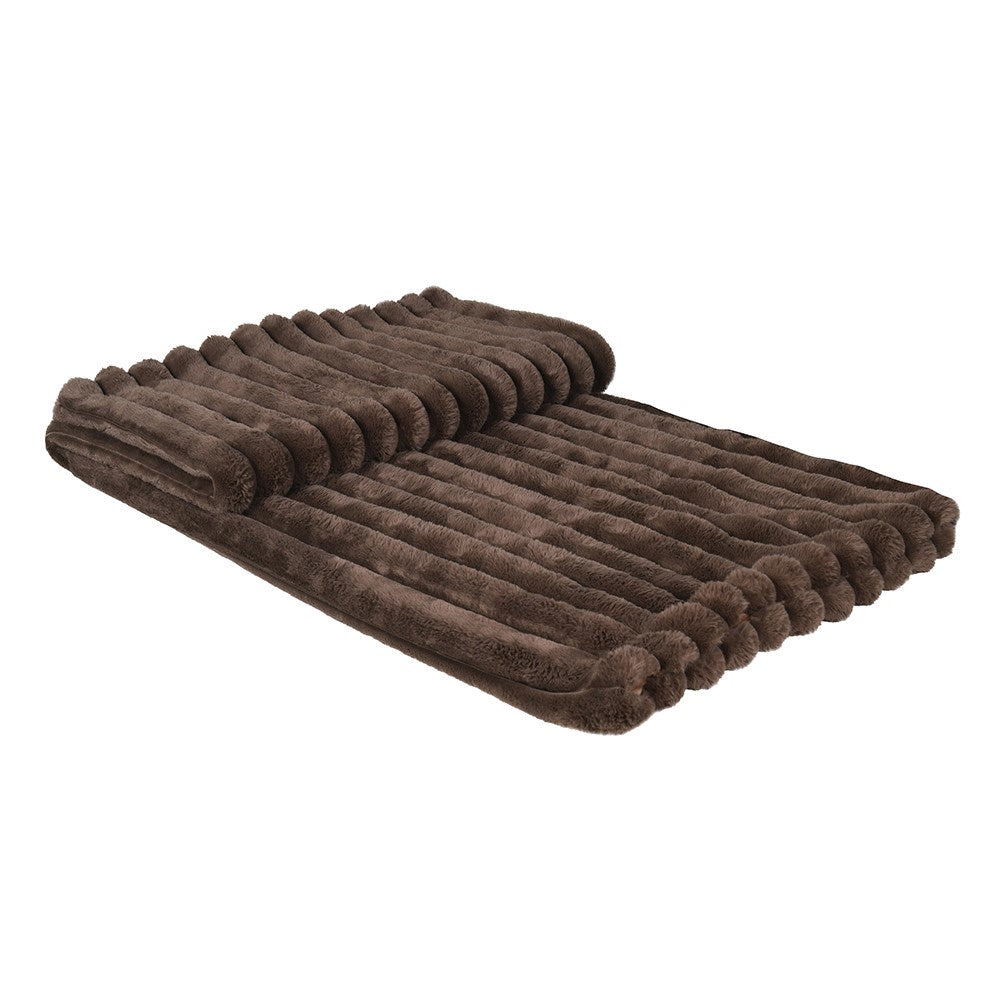 Cozy Chocolate Faux Fur Ribbed Throw – Cotswold Luxe