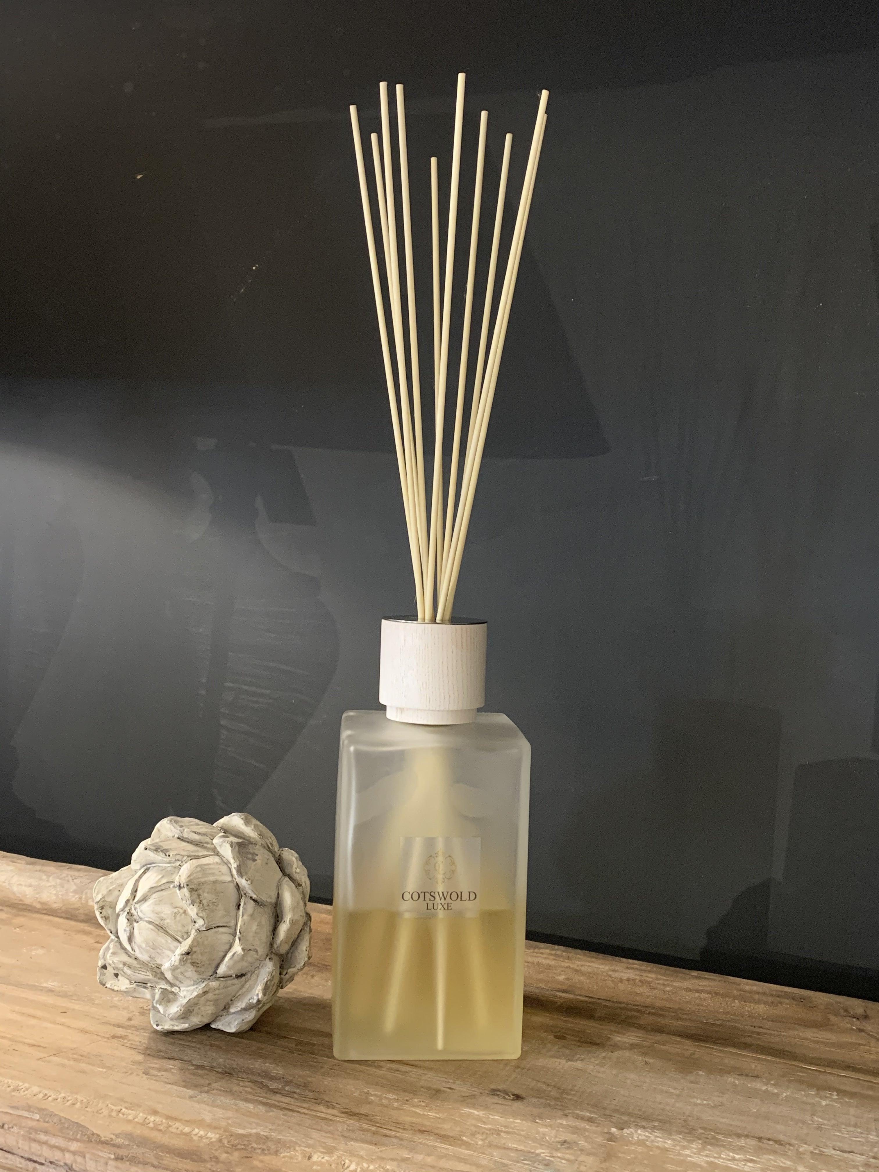 Large 2200 ml Cool Waters Reed Diffuser | Cotswold Luxe